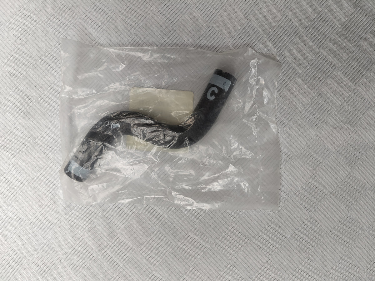 New Genuine Mopar Oil Cooler Water Hose For Jeep Grand Cherokee WK 3.0 ...